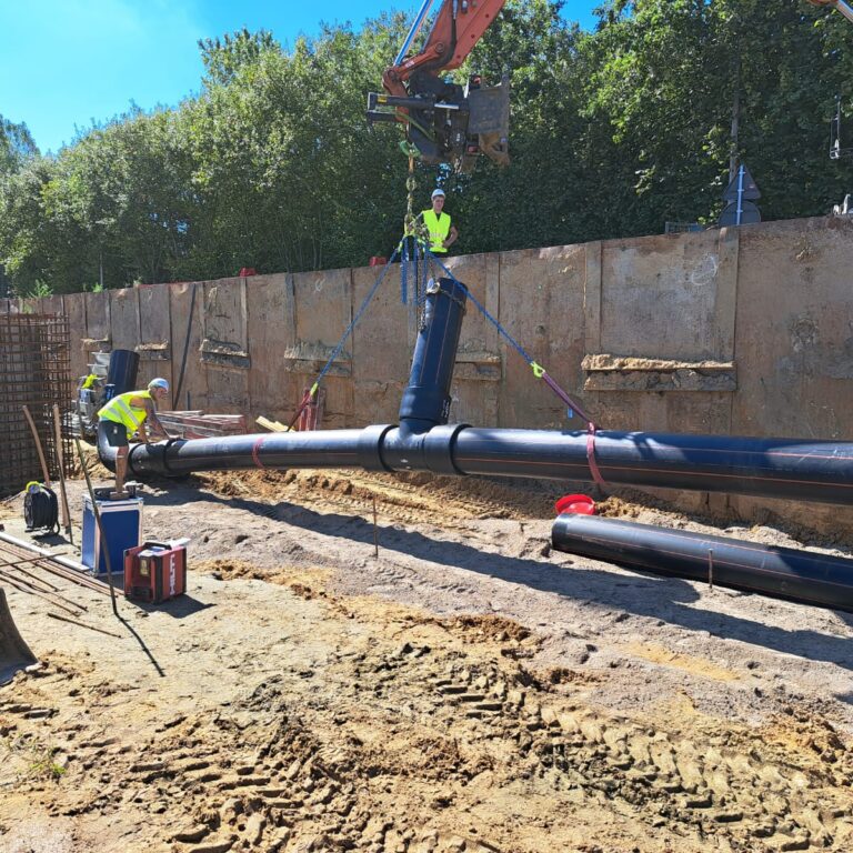 Aquafin test nieuw waterzuiveringsstation met HDPE-leidingen van ...